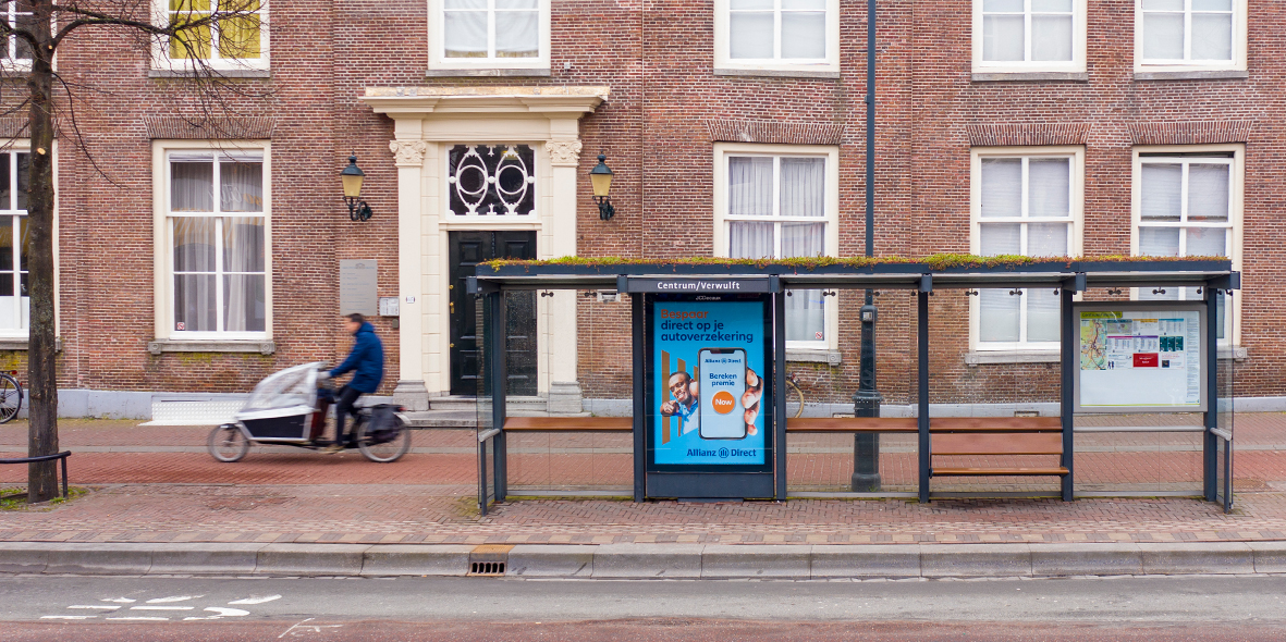 Green bus stops in Haarlem help stimulate urban ecology and biodiversity