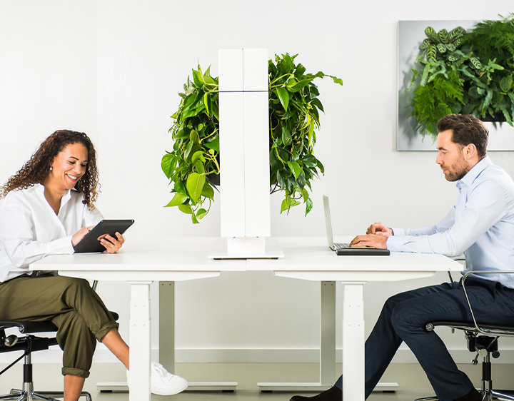 LiveDivider PLUS modular green room divider - Mobilane