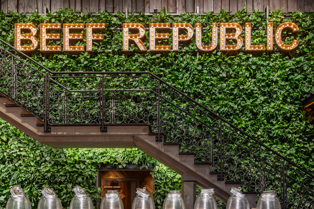 » Timberjacks in Cologne chooses to enrich their restaurant once again ...