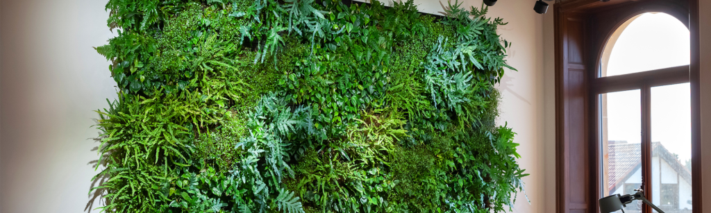 Vertical greening in the office of landscape architects | Mobilane
